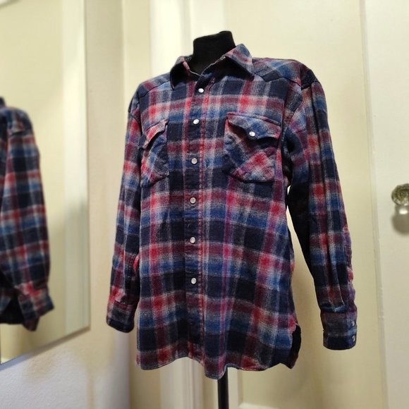 Pendleton | Shirts | Vintage Pendleton Shirt With Pearl Snap Buttons ...